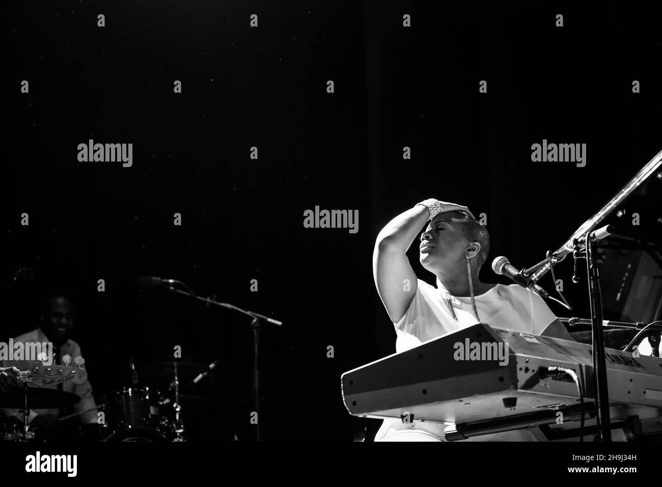 Soul singer Avery Sunshine performing live on stage at the Islington ...