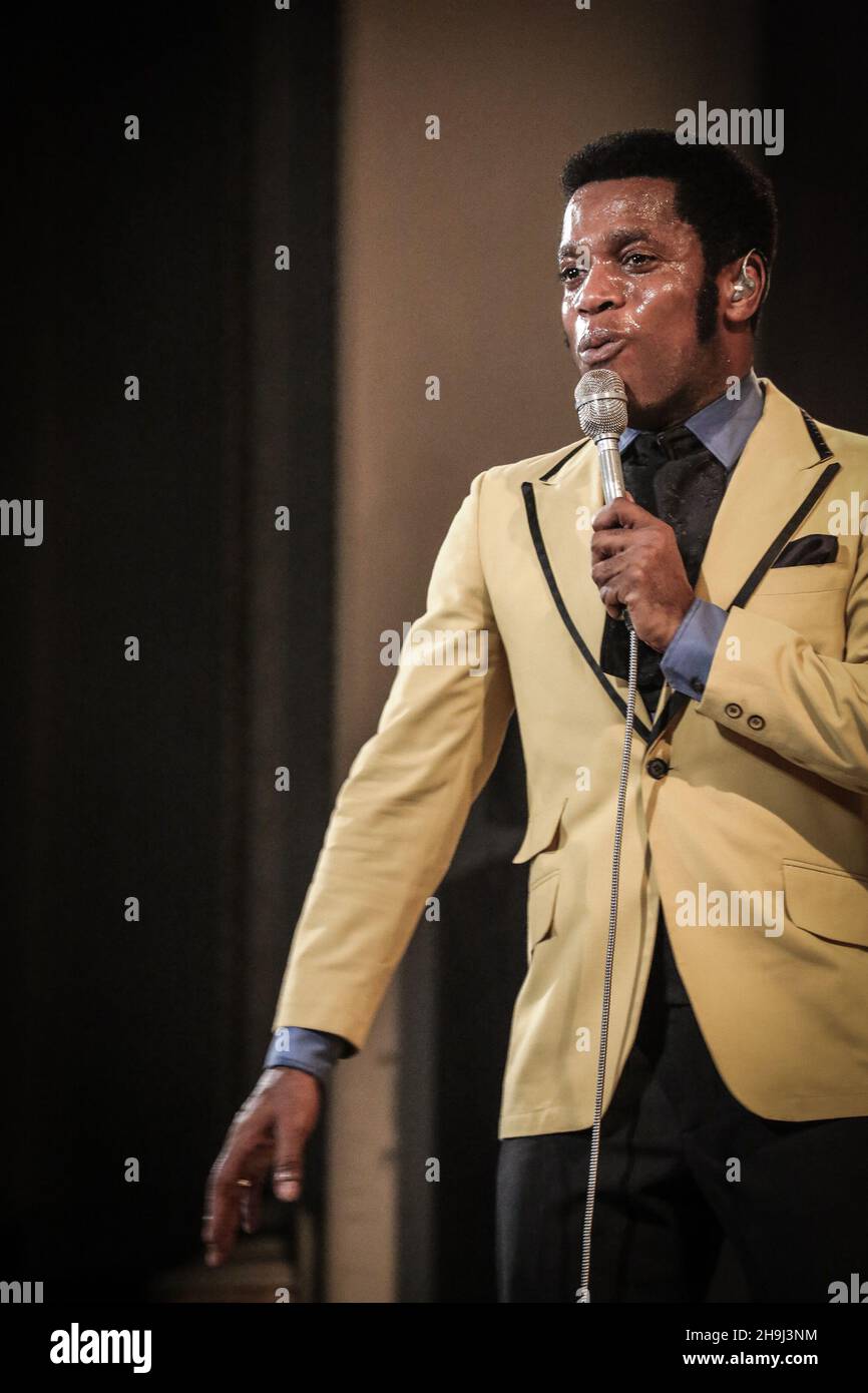 Ty Taylor of Vintage Trouble during the last gig on their European tour ...