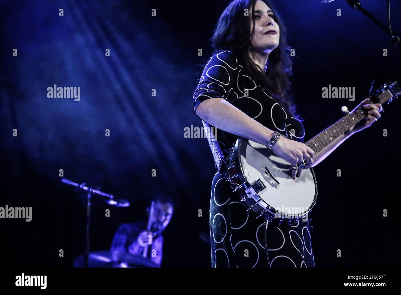 Rennie Sparks of The Handsome Family live on stage at Islington ...