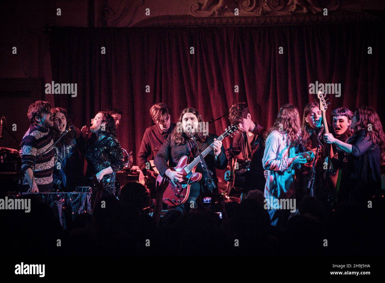 The Magic Numbers rounding off their UK tour on stage at Bush Hall in ...