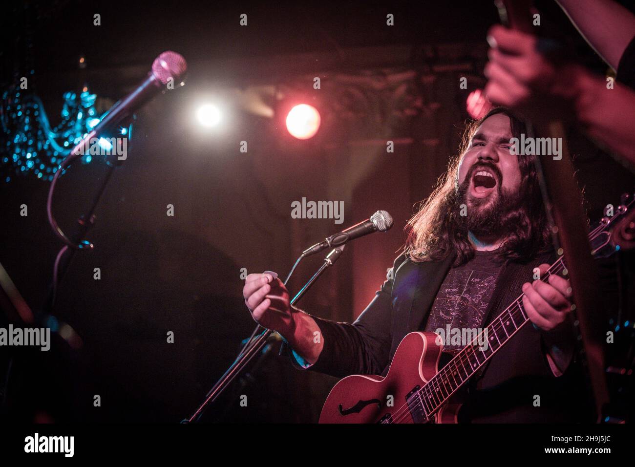 The Magic Numbers rounding off their UK tour on stage at Bush Hall in ...