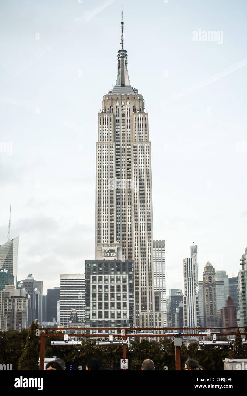 230 fifth, new york city hi-res stock photography and images - Alamy