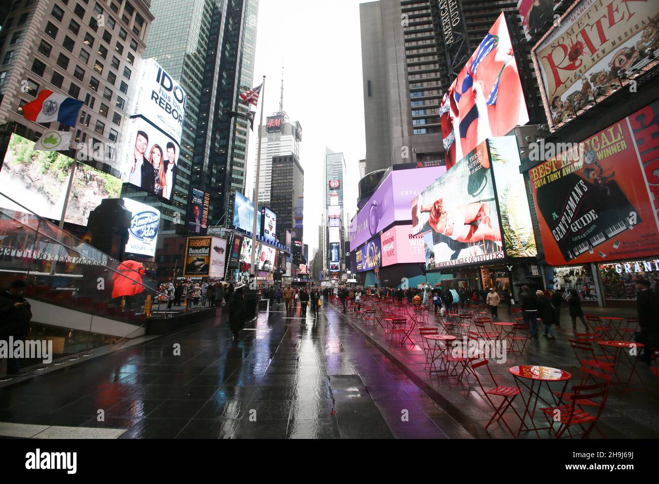 A view of Times Square in New York City Stock Photo - Alamy