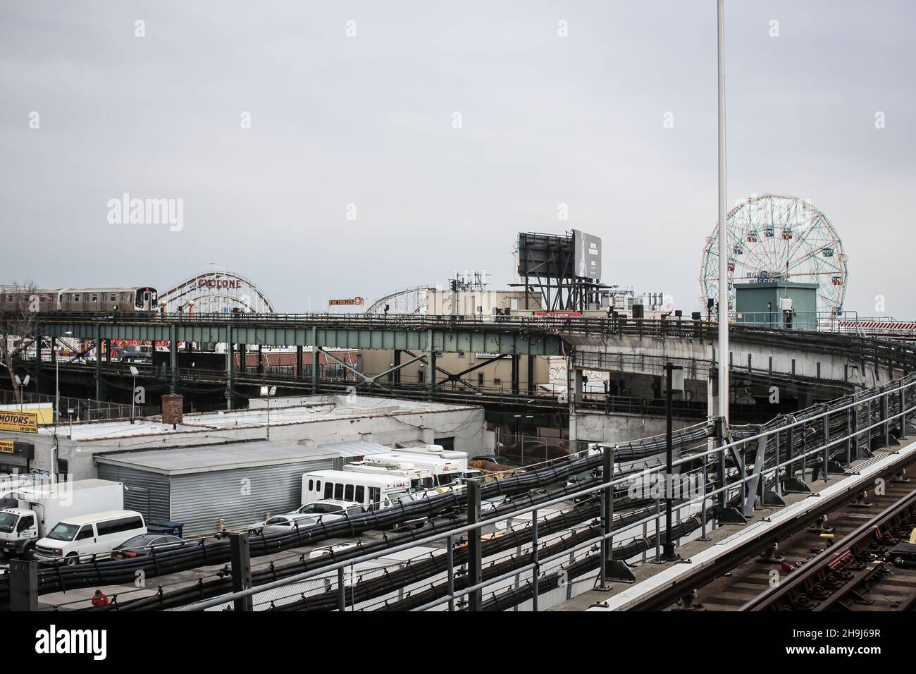 Coney island line hi-res stock photography and images - Alamy