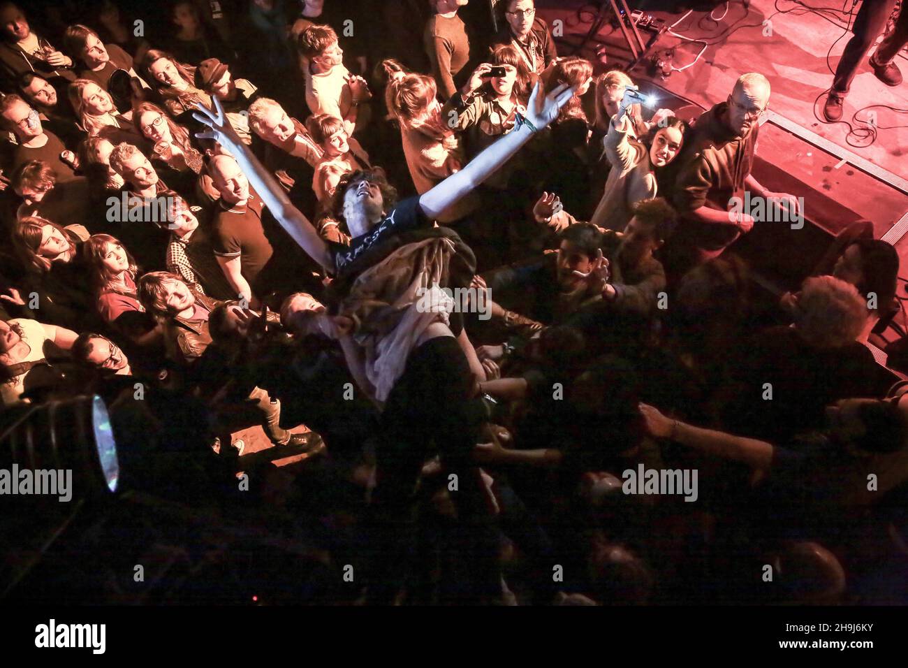 Crowd idsok hi-res stock photography and images - Alamy