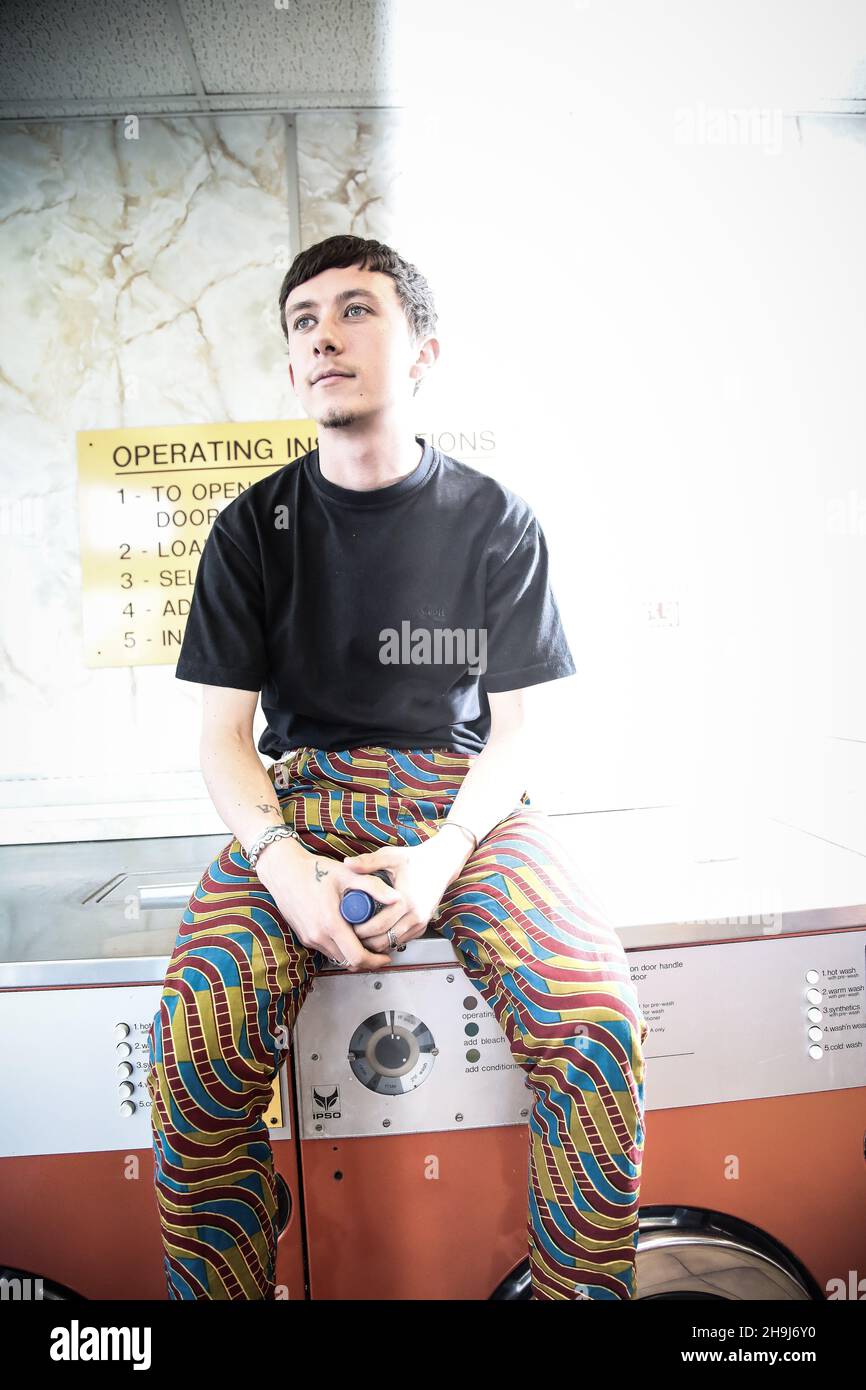 EXCLUSIVE: Alex Burey poses for photos before going on stage at Bush ...