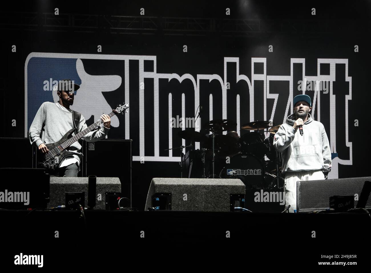 Fred Durst of Limp Bizkit at the 2015 Reading Festival Stock Photo - Alamy