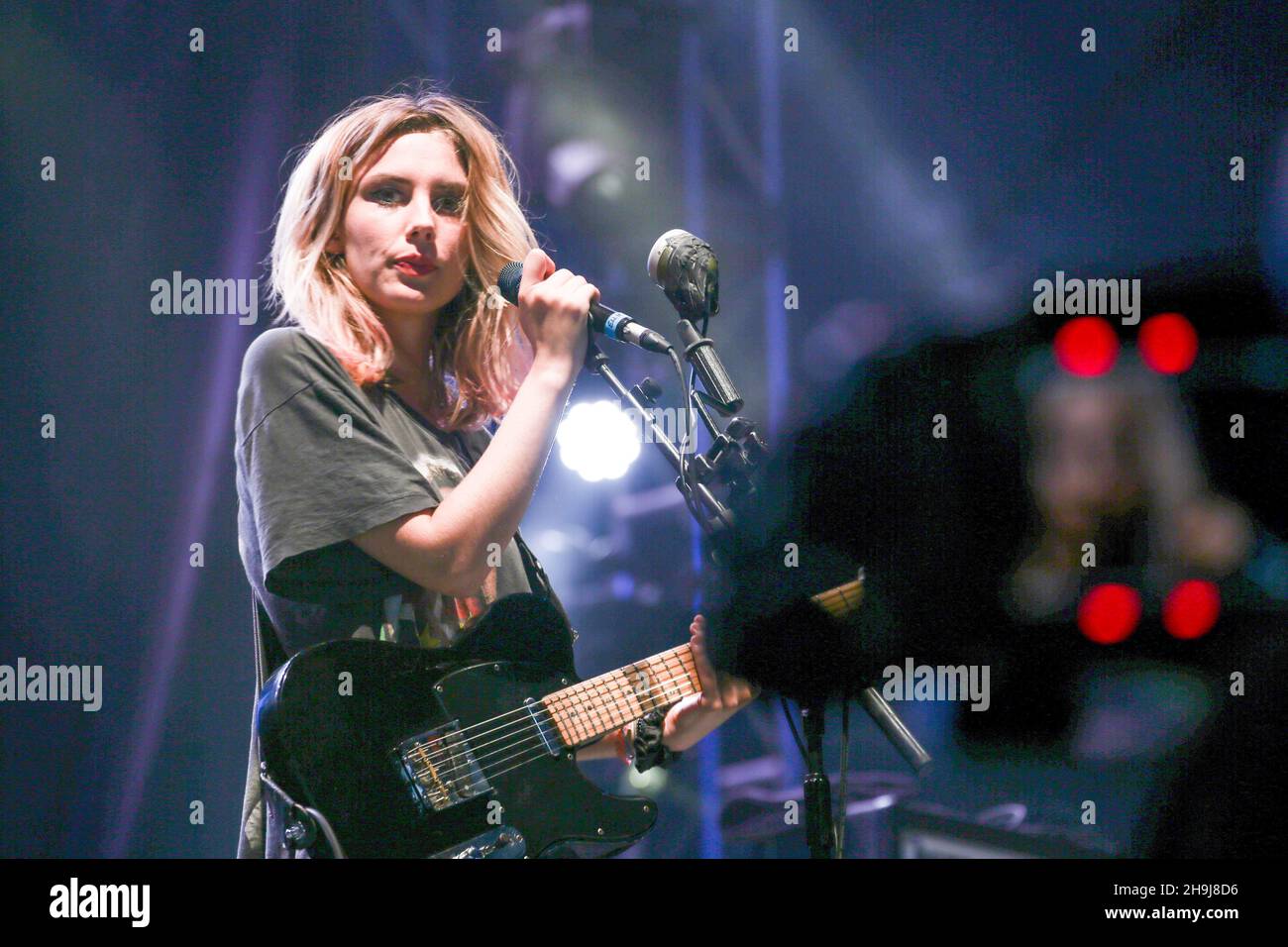 Ellie Rowsell of Wolf Alice performing on the NME/Radio 1 stage at the ...