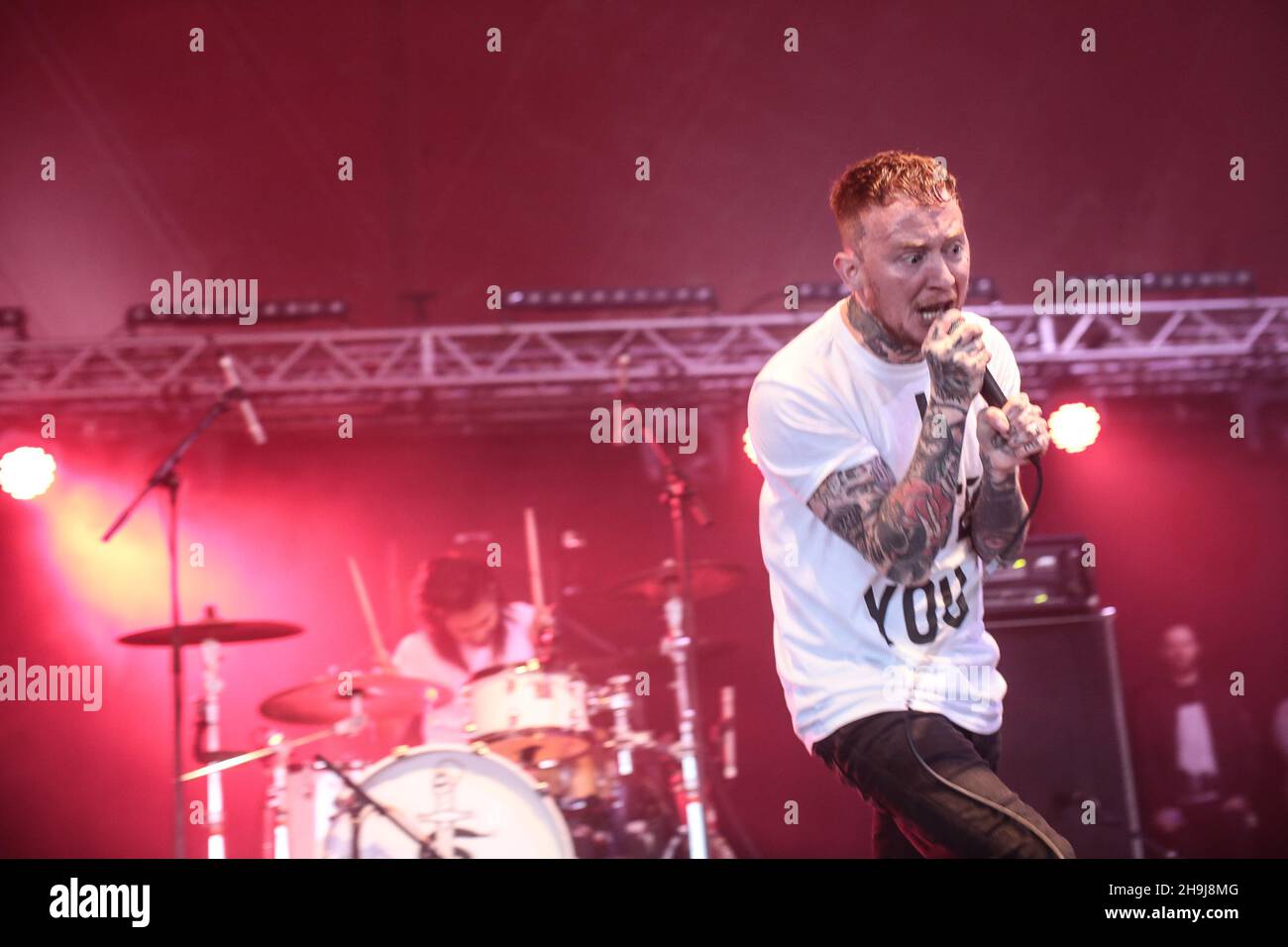 Frank carter gig show hi-res stock photography and images - Alamy