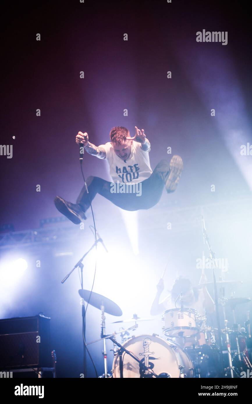 Frank carter gig show hi-res stock photography and images - Alamy