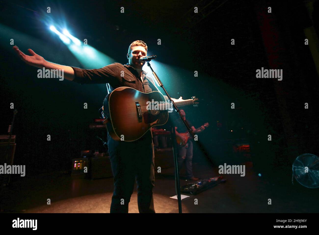 Country singer Chris Young performing live on stage at the Shepherds ...