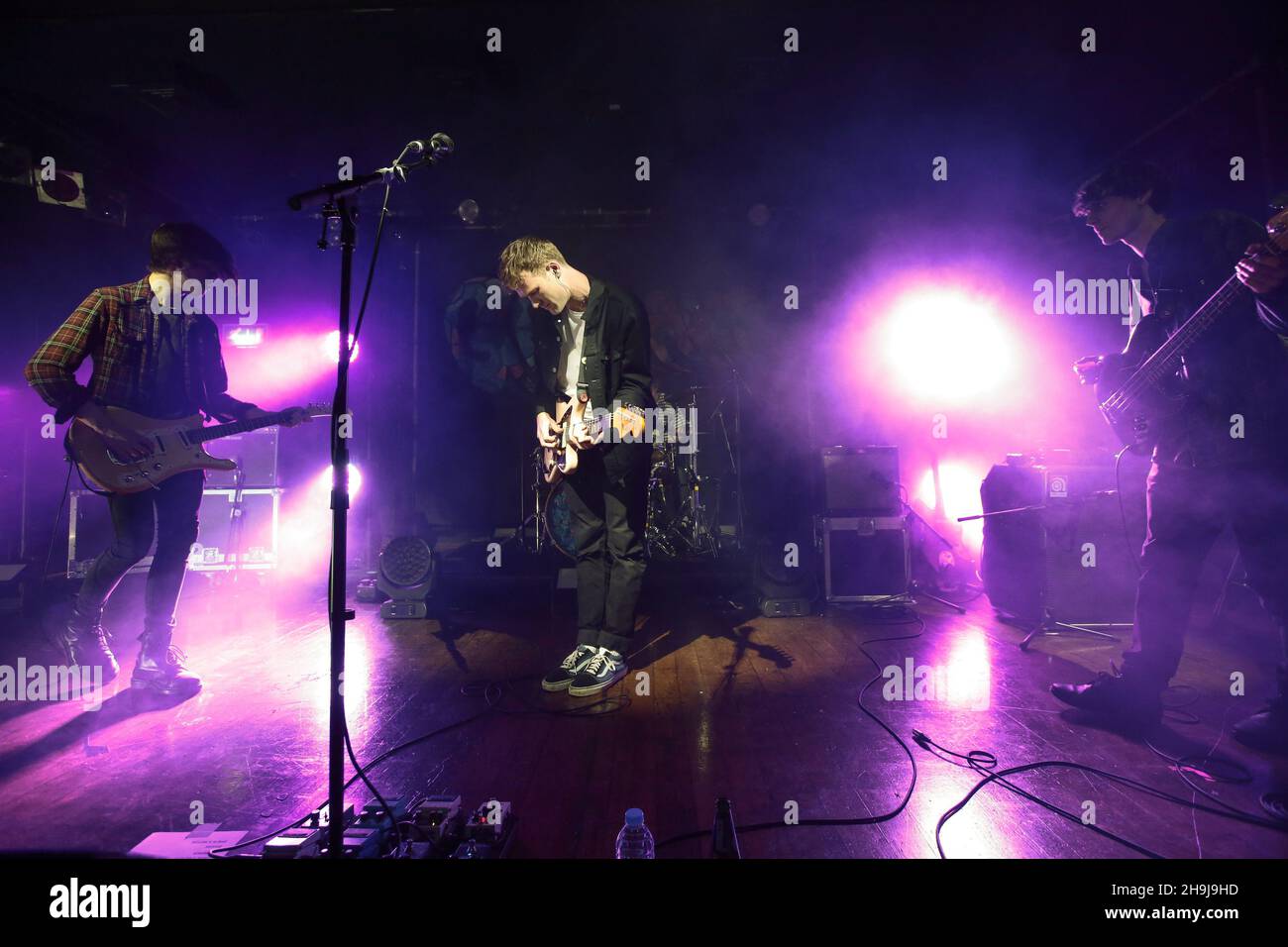 Gengahr concert hi-res stock photography and images - Alamy
