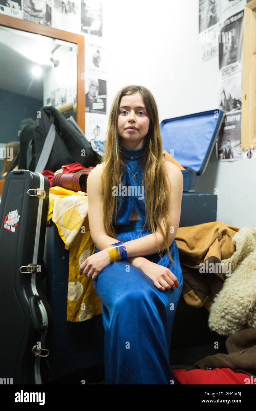 EXCLUSIVE IMAGE Flo Morrissey poses for photos before going on stage at ...