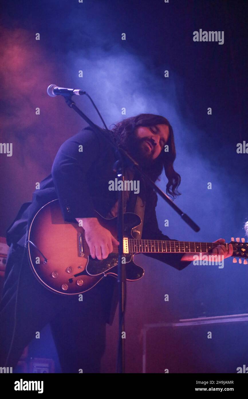 Romeo Stodart of The Magic Numbers performing live on stage at ...
