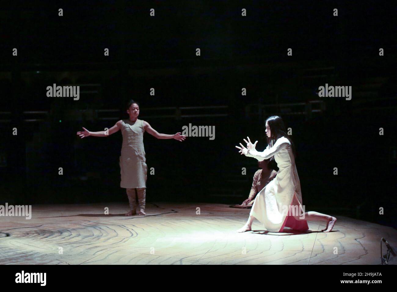 Akram Kahn's Until the Lions performed for the press at The Roundhouse ...