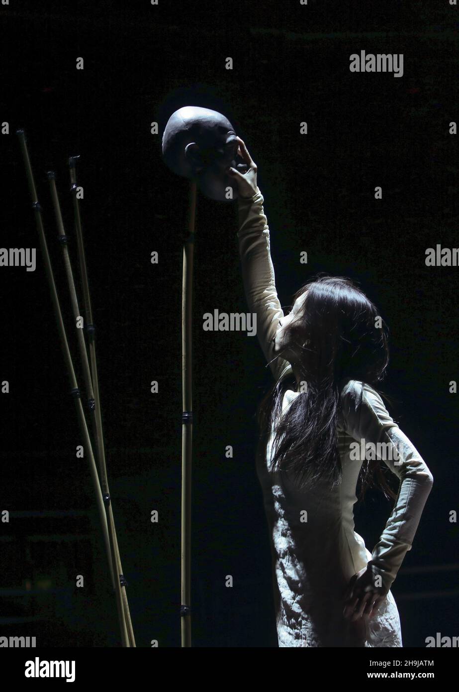 Akram Kahn's Until the Lions performed for the press at The Roundhouse ...