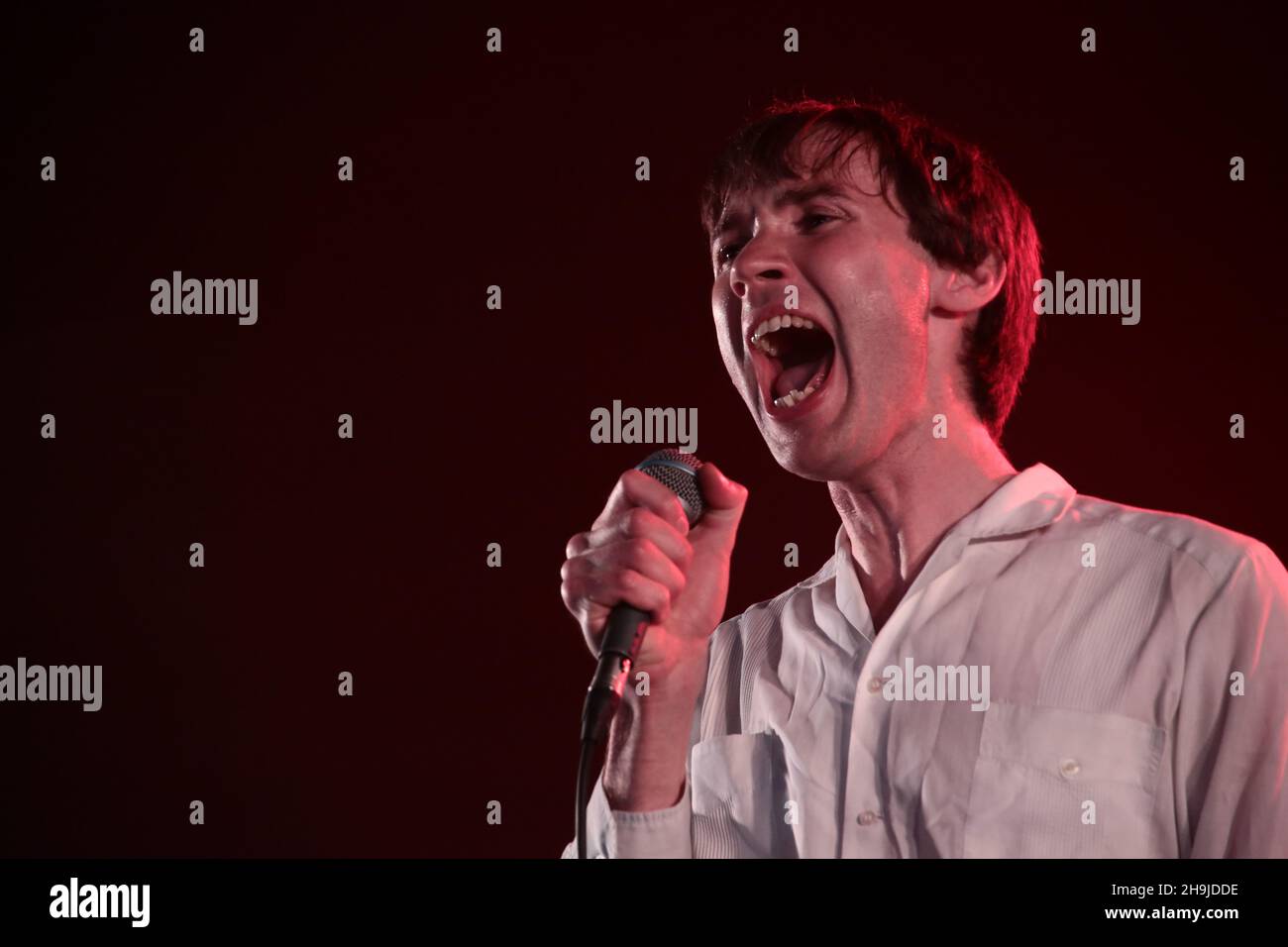 Meilyr Jones and his band performing live on the Shackleworth Arms ...