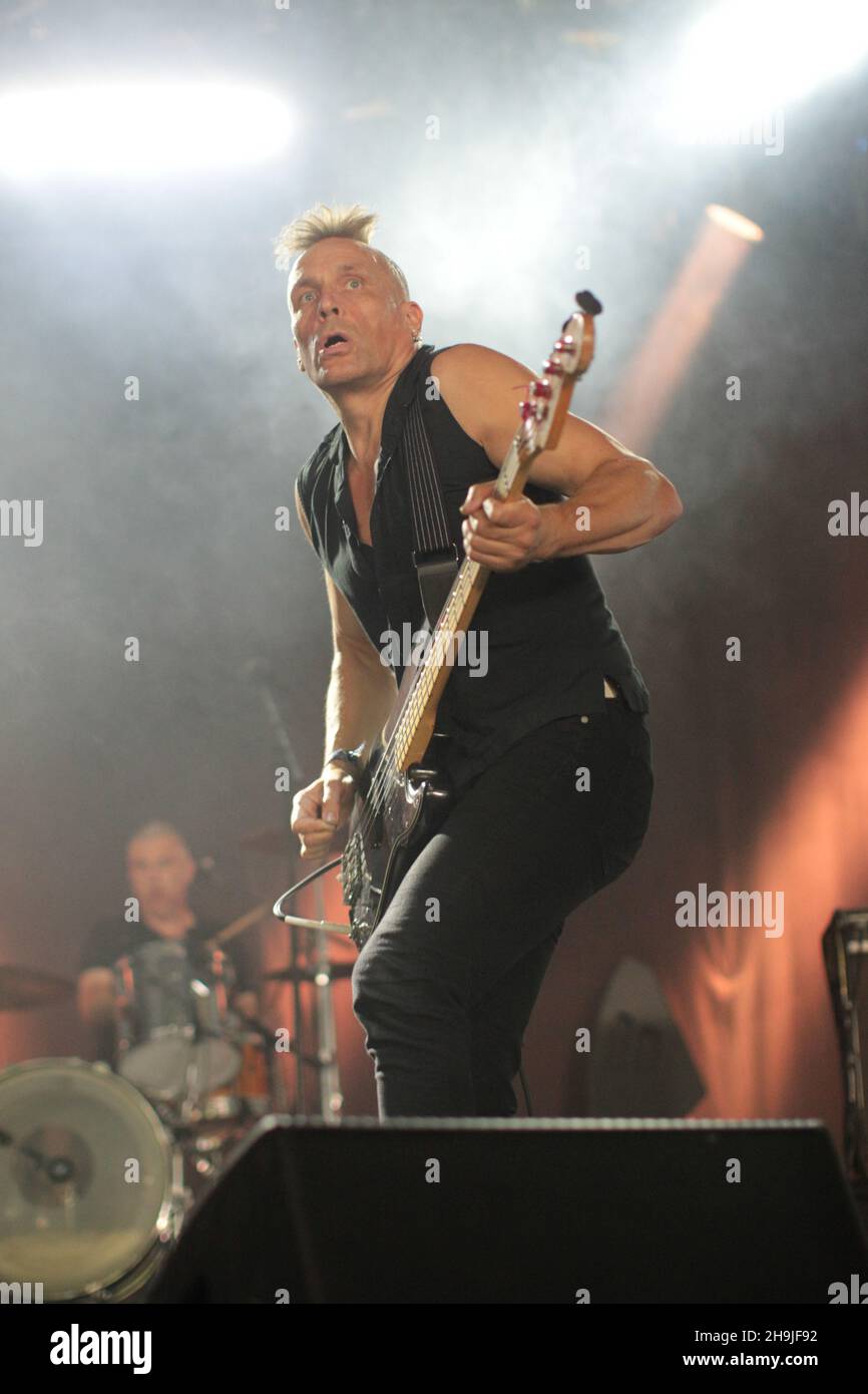 John Robb of The Membranes performing on the Far Out stage at the 2016 ...