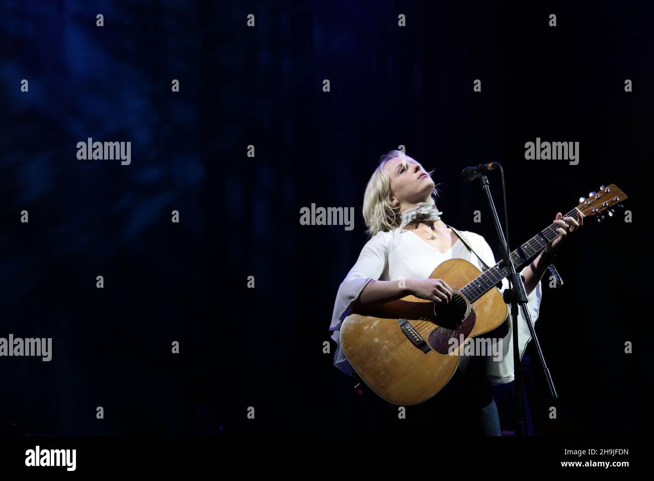 Laura marling guitar hi-res stock photography and images - Alamy