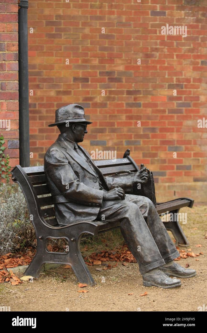 Sculpture of Frank Foley in Mary Stevens park, Stourbridge, West ...