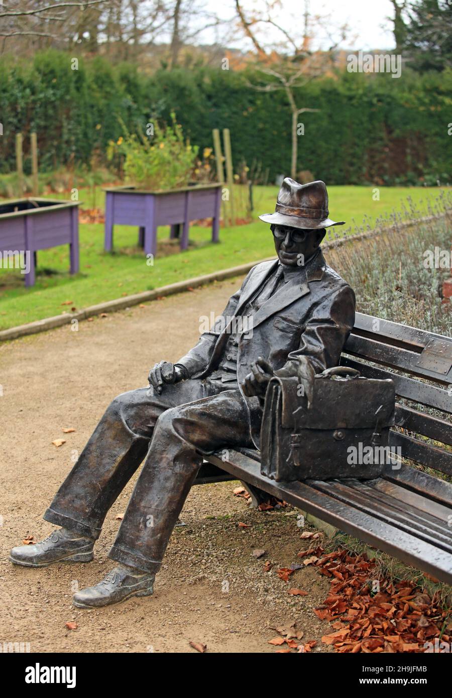 Sculpture of Frank Foley in Mary Stevens park, Stourbridge, West ...