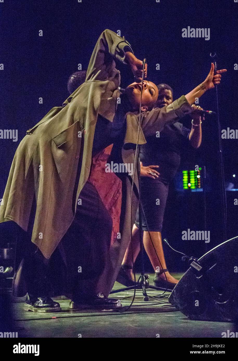 Iklan performing live on stage with Timothy London supporting Young ...