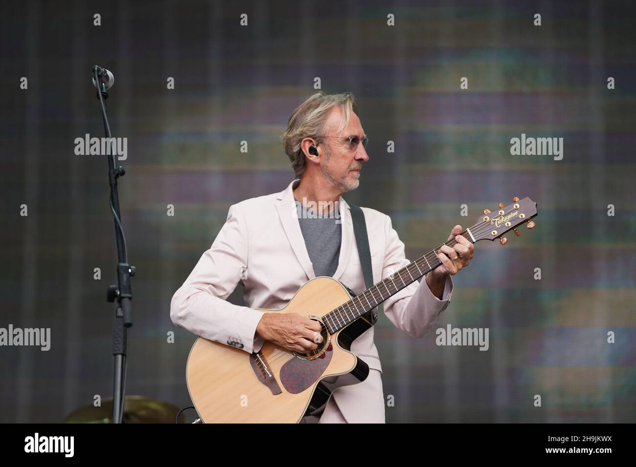 Mike rutherford 2017 hi-res stock photography and images - Alamy