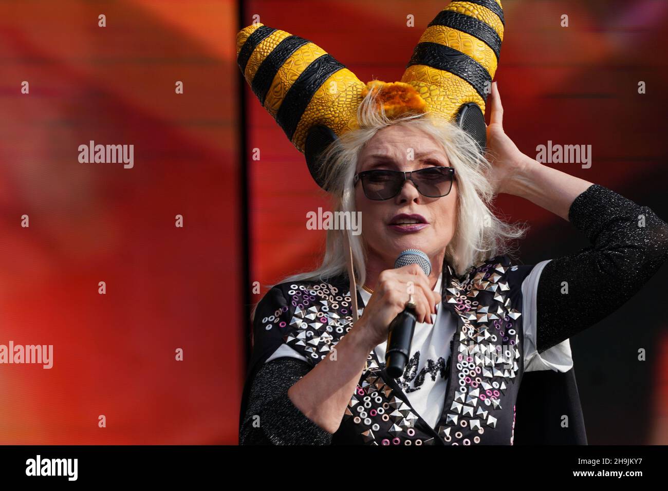 British singer debbie harry blondie hi-res stock photography and images ...