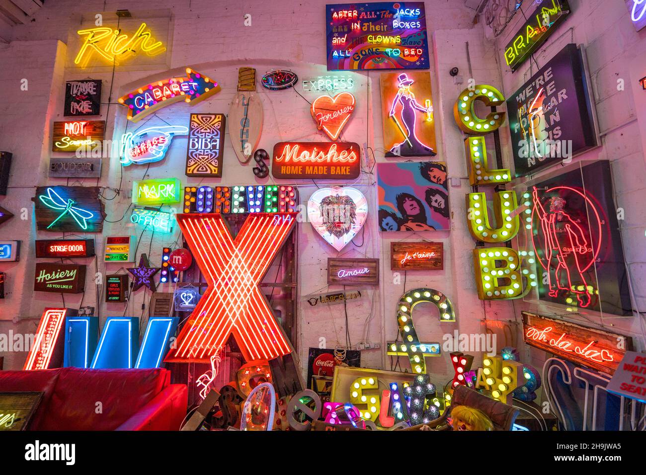 Neon signs available for hire from Gods Own Junkyard in Walthamstow ...