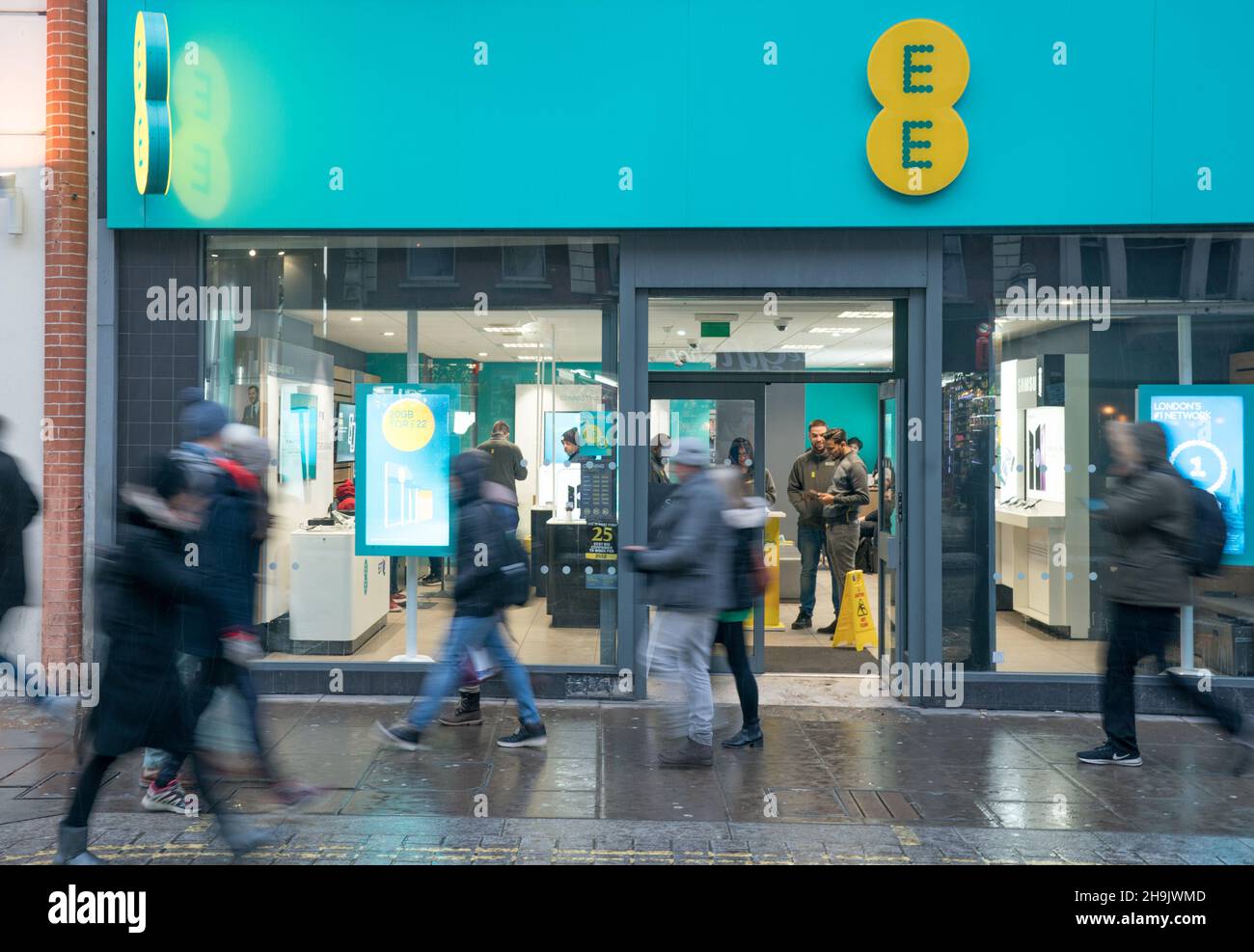 Richard shops high street retailer hi-res stock photography and images ...