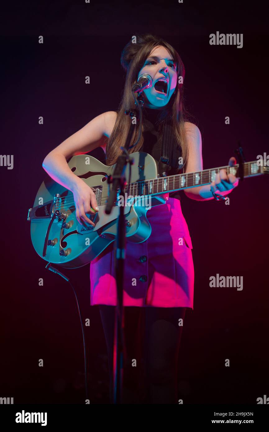 Emily capell musician hi-res stock photography and images - Alamy