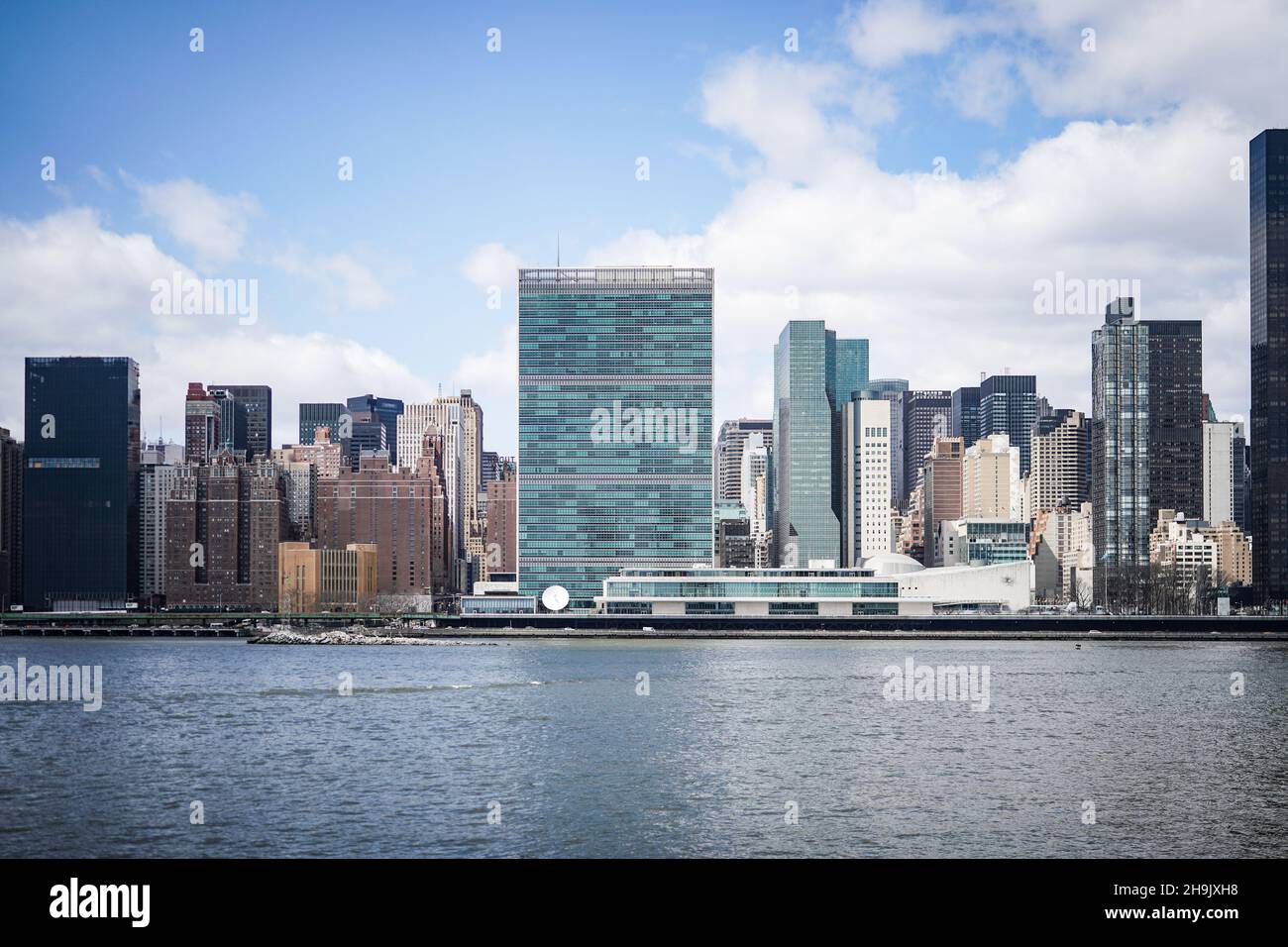 United nations building new york 2018 hi-res stock photography and ...