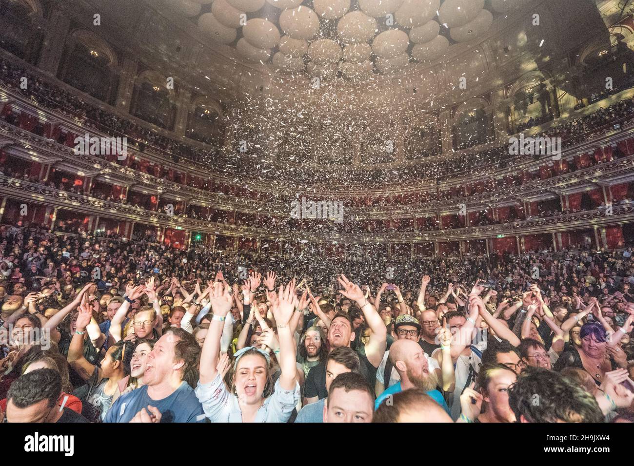 The crowd royal albert hall hi-res stock photography and images - Alamy
