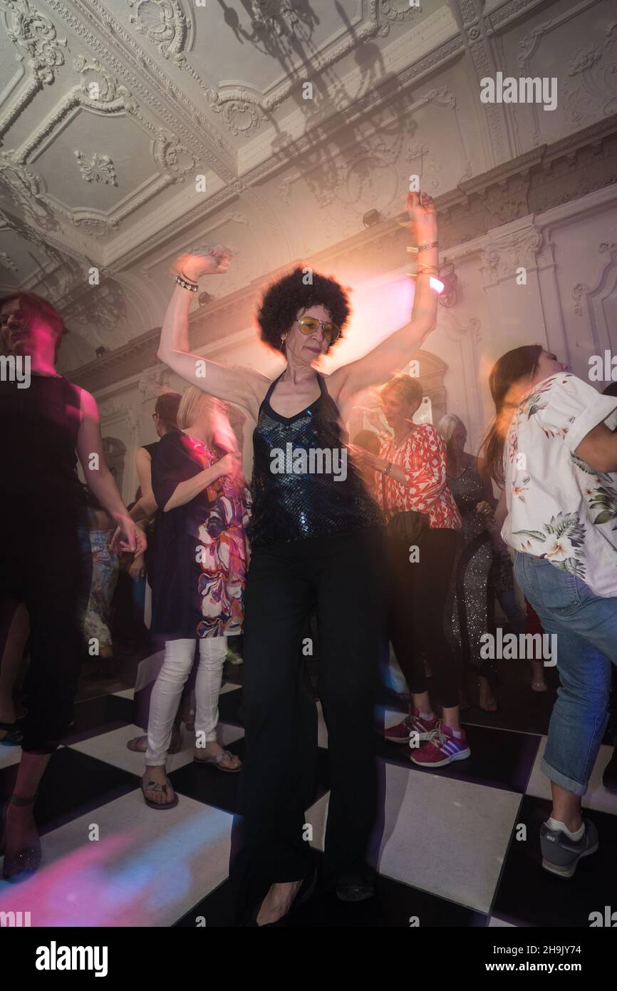Older party goer hi-res stock photography and images - Alamy