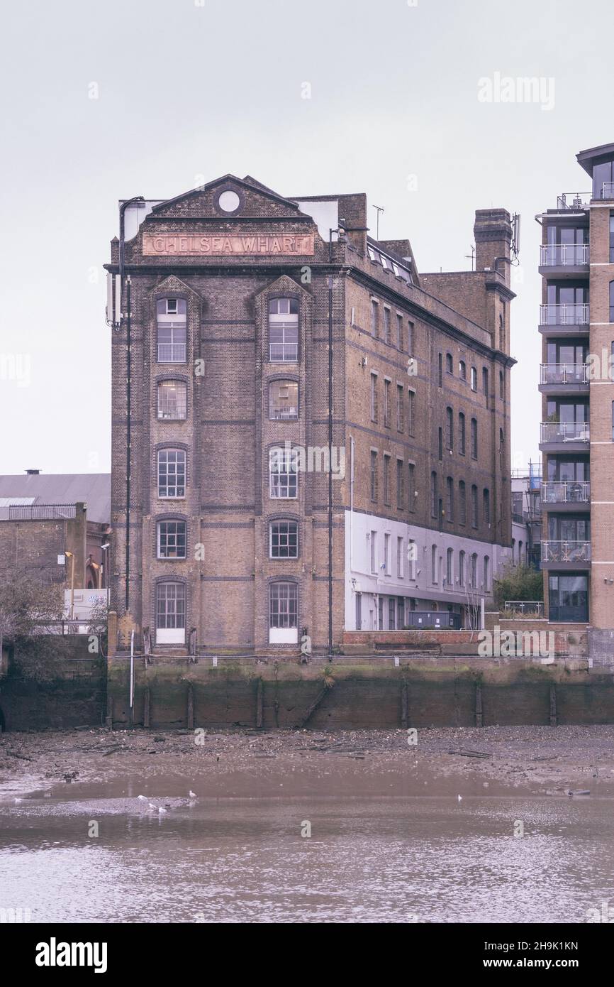 Chelsea wharf grey hi-res stock photography and images - Alamy