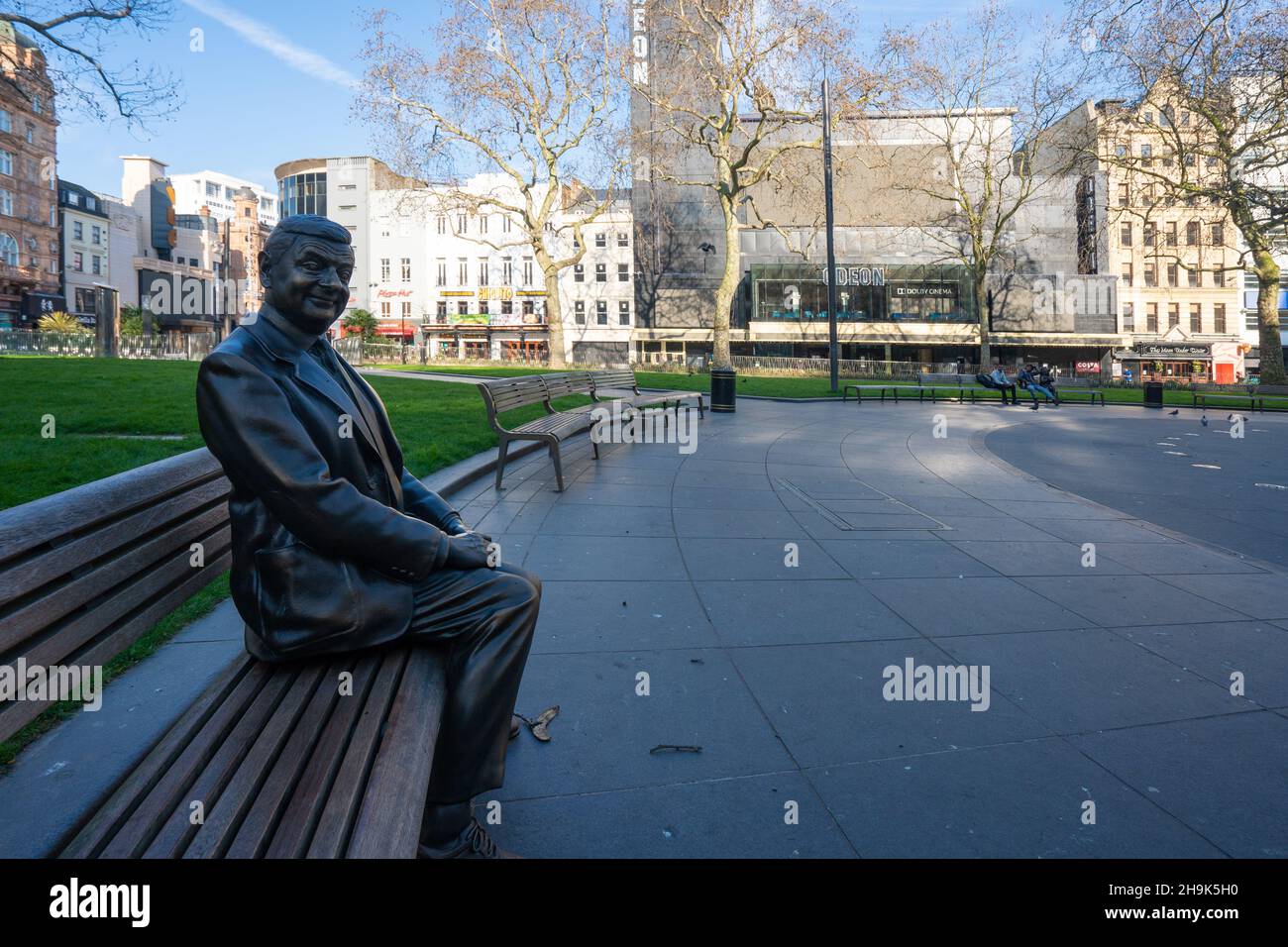 Rowan atkinson 2020 hi-res stock photography and images - Alamy