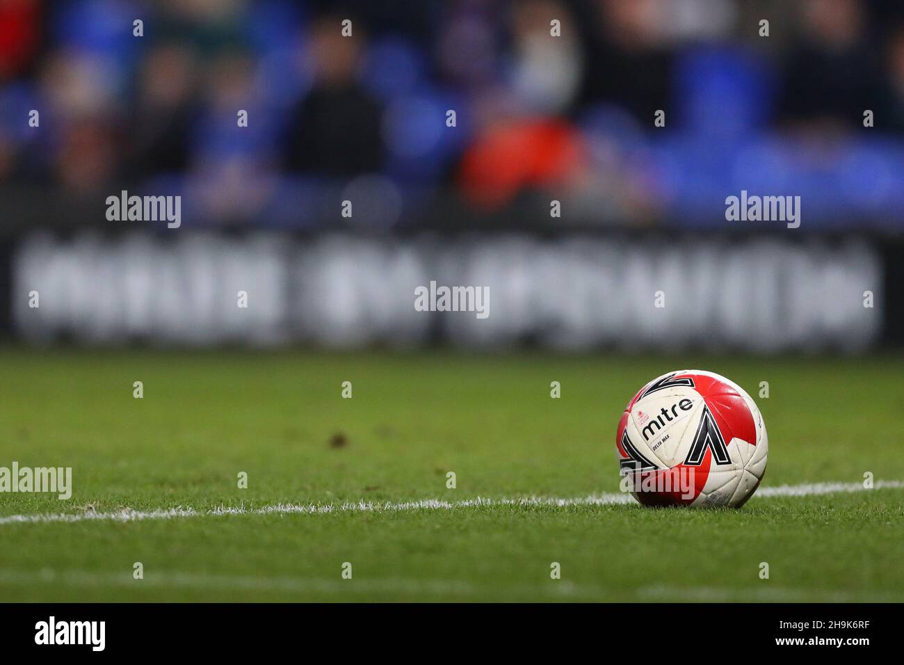 Ball barrow hi-res stock photography and images - Alamy