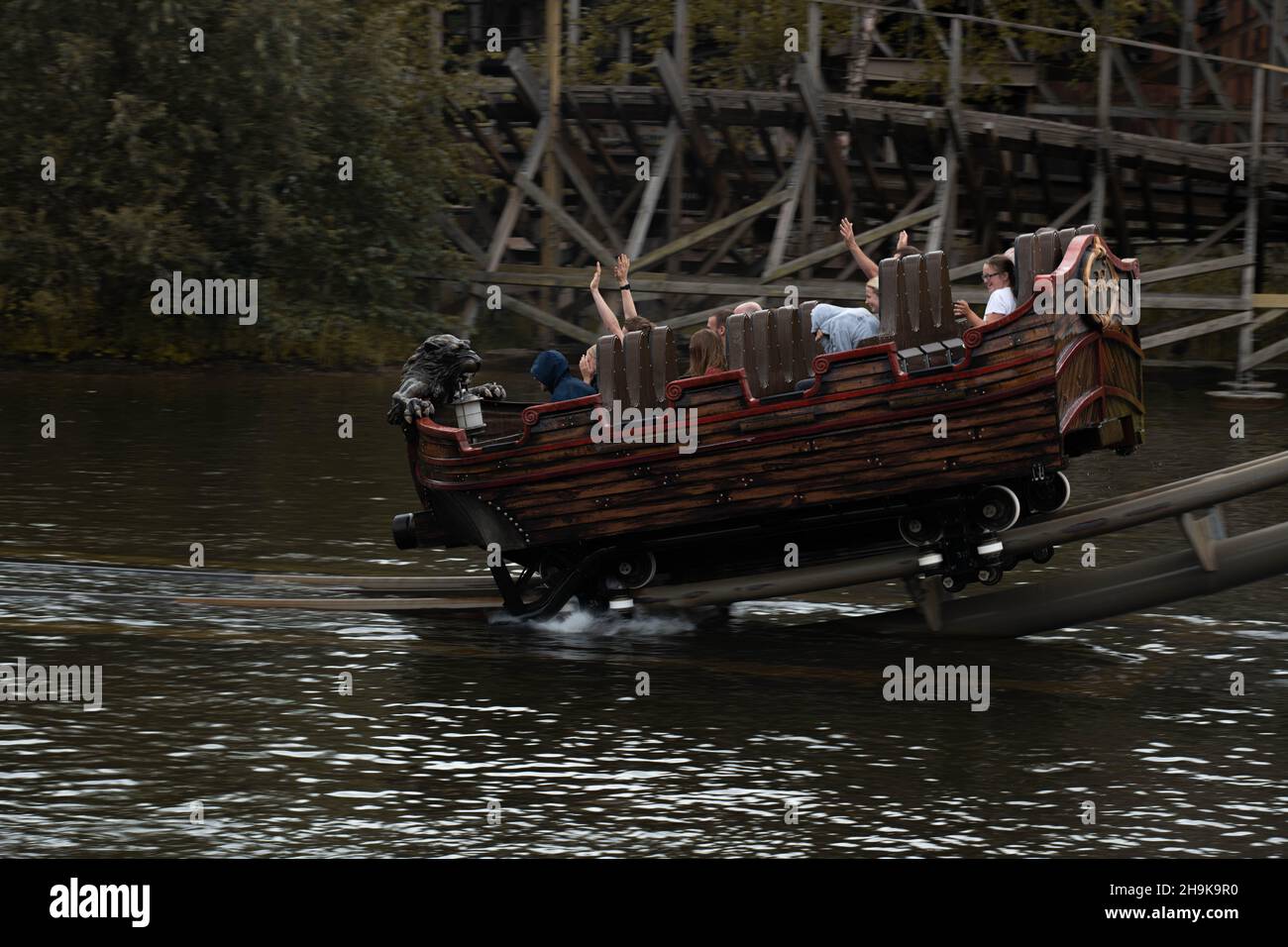 Efteling, netherlands rollercoaster hi-res stock photography and images ...