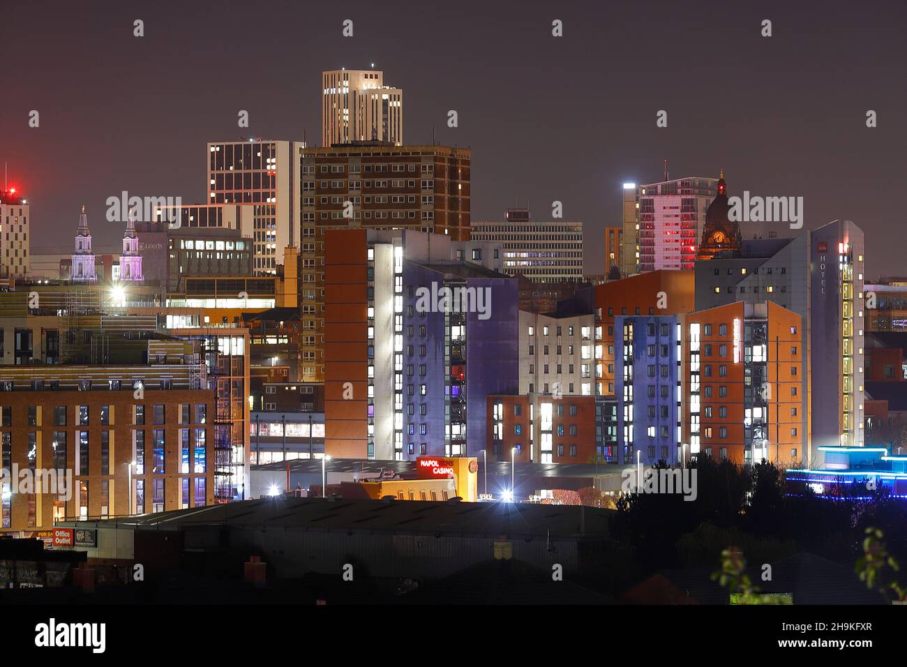 Leeds City Skyline at night Stock Photo - Alamy