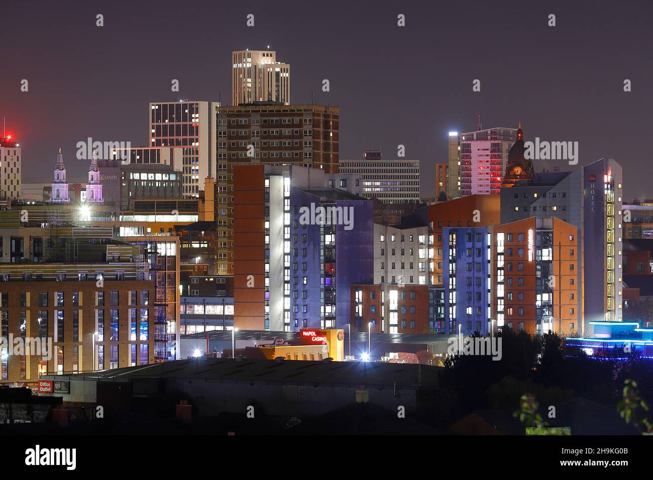 Leeds City Skyline at night Stock Photo - Alamy