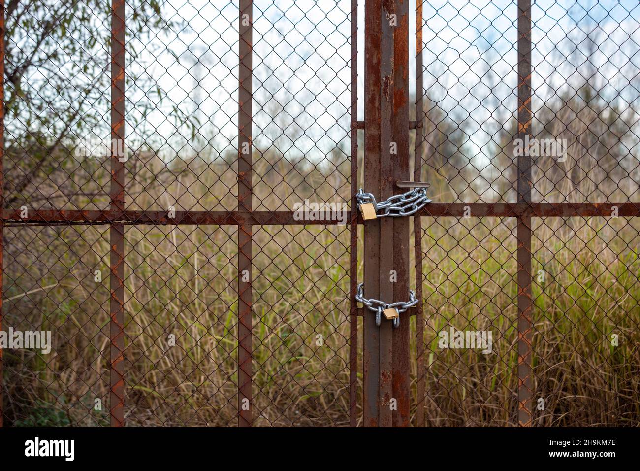 Old metal farm gate hi-res stock photography and images - Alamy