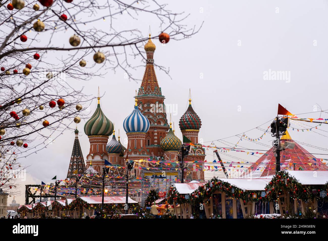 High russian decoration hi-res stock photography and images - Alamy