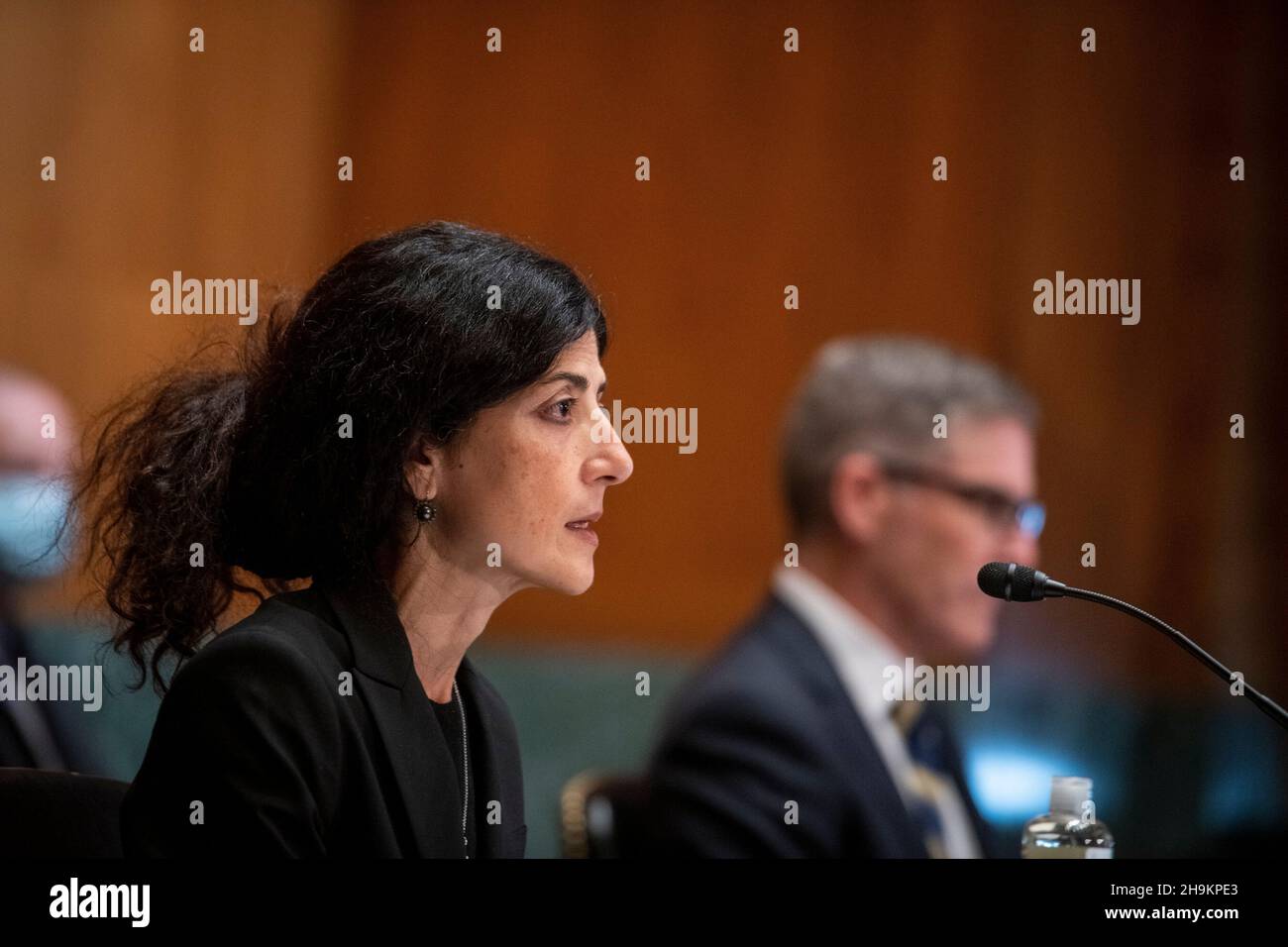 Parisa hi-res stock photography and images - Alamy