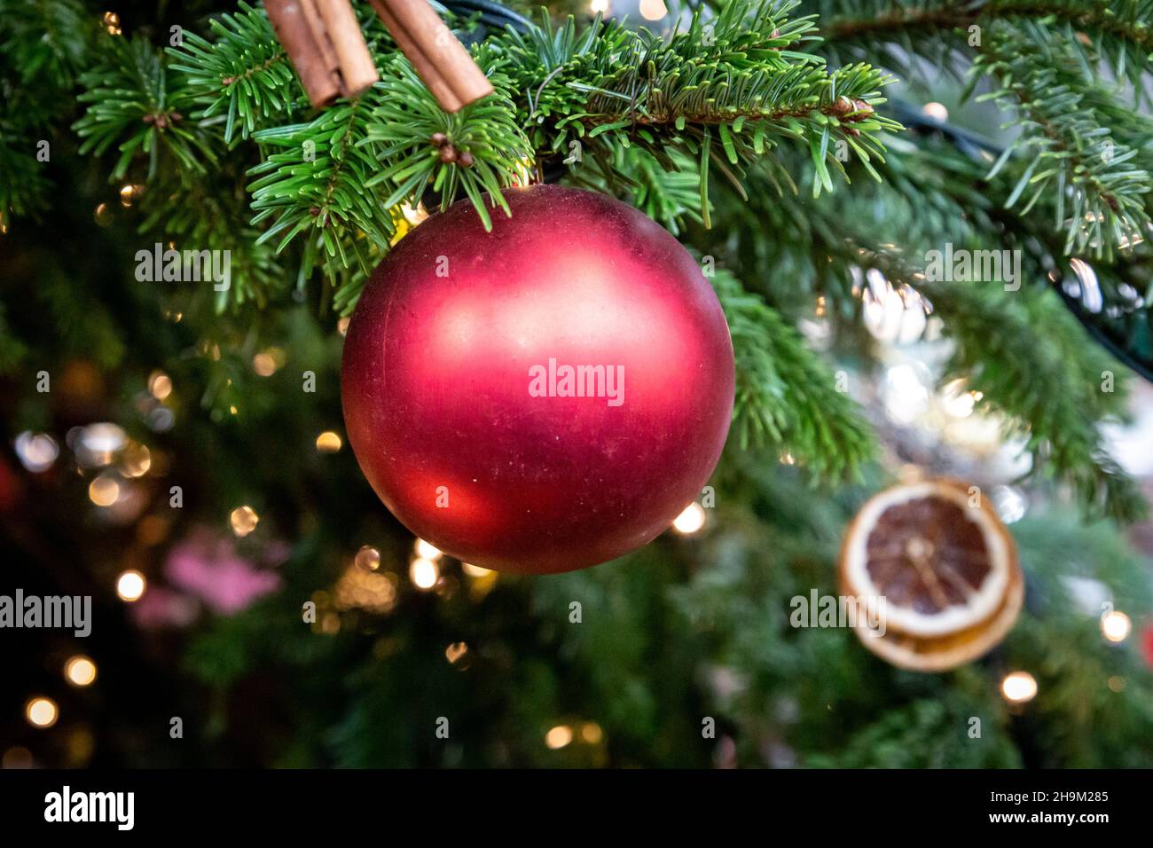Christmas Decorations on a Tree Stock Photo - Alamy