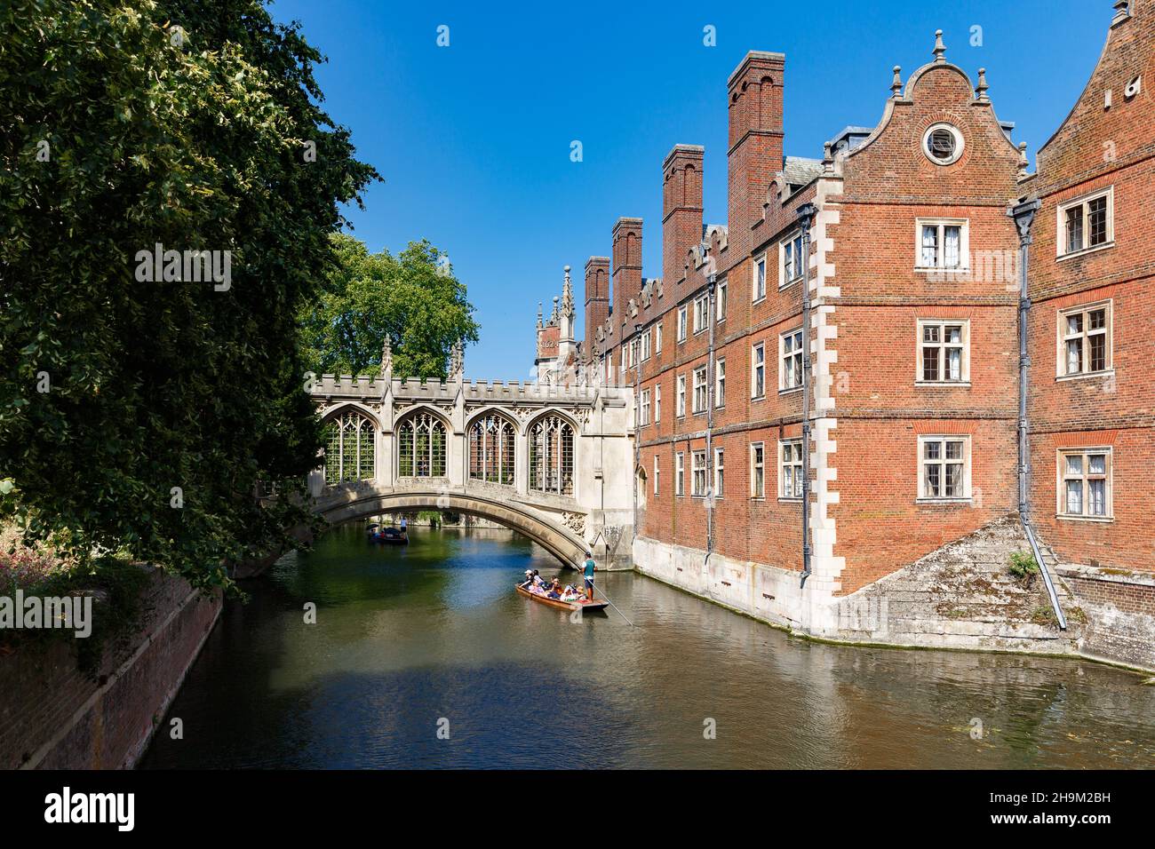 Cambridge, United Kingdom, July 23, 2019: picturesque view of famous ...