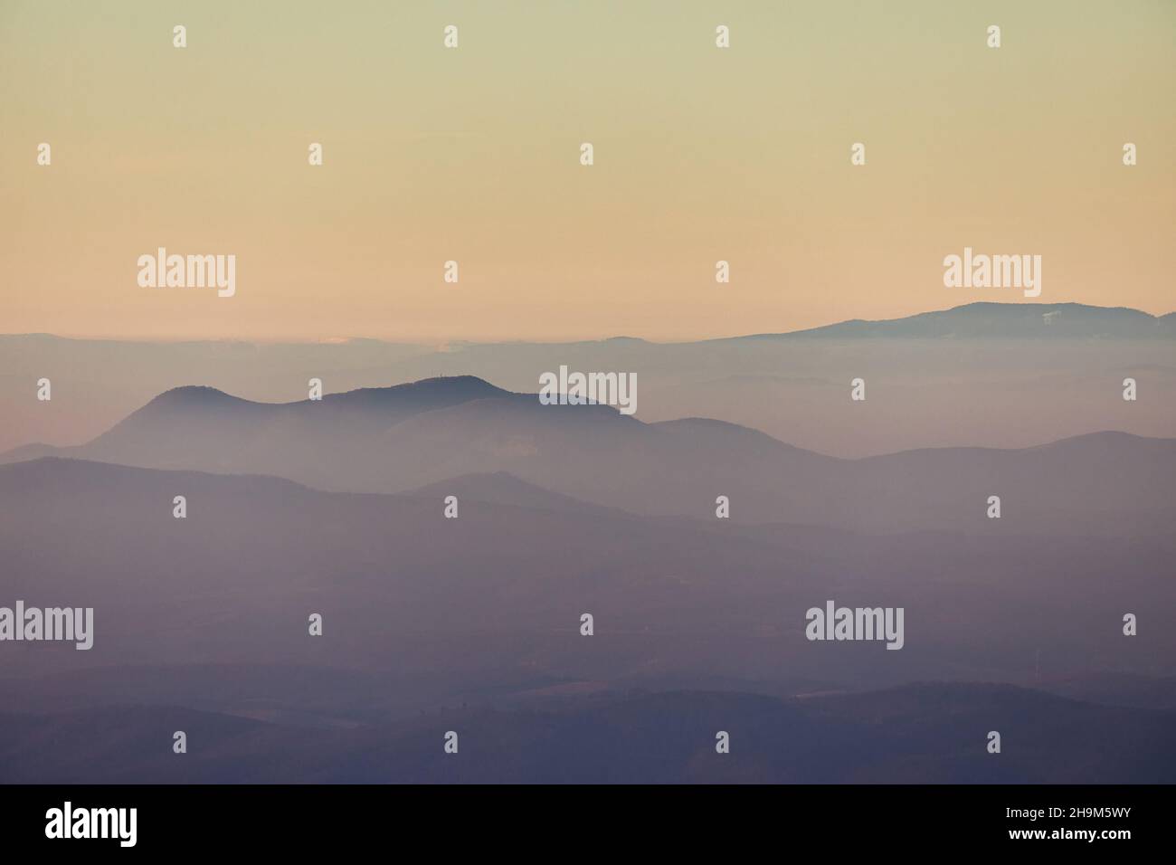 Twilight hills hi-res stock photography and images - Alamy
