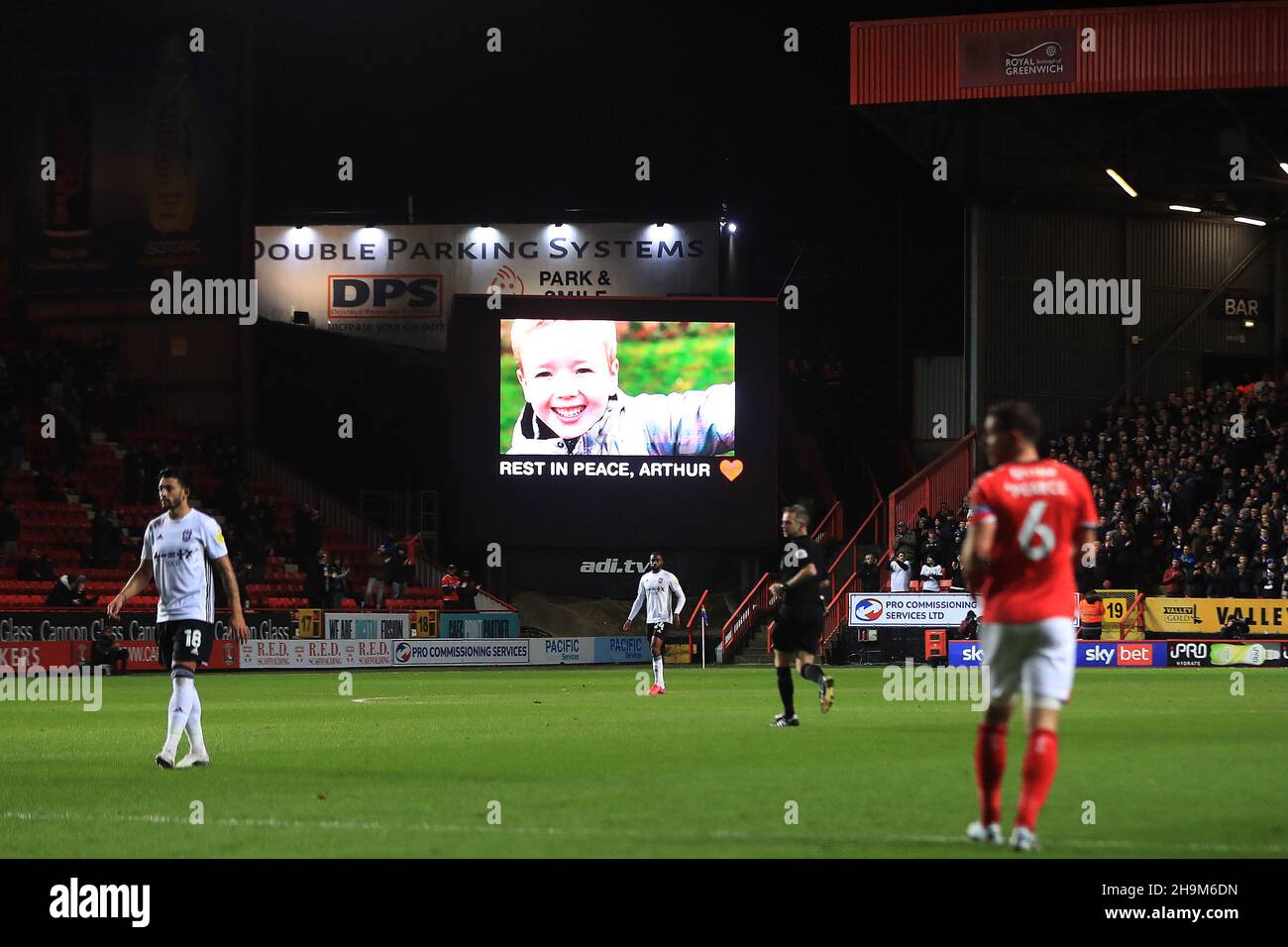 The charlton athletic scoreboard hi-res stock photography and images ...
