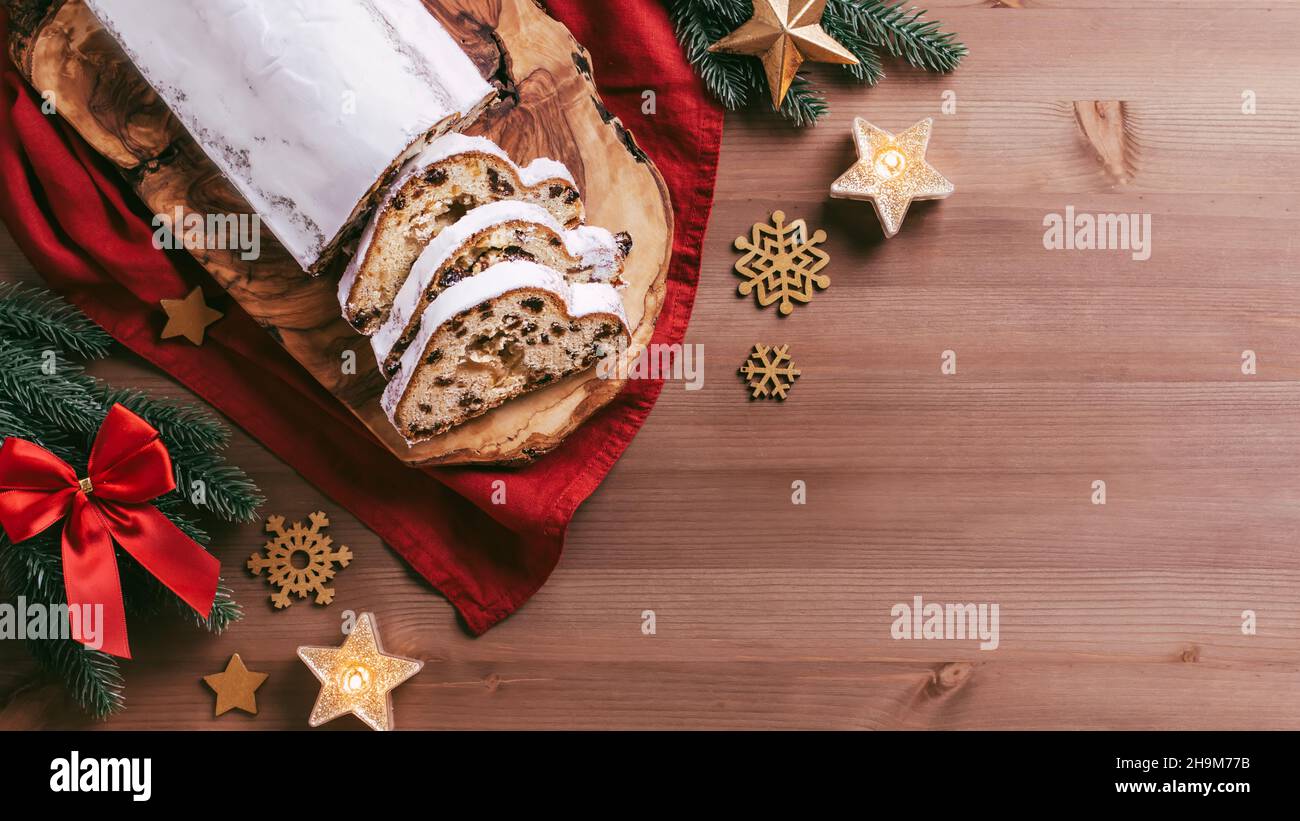 Burning candles christmas tree hi-res stock photography and images - Alamy