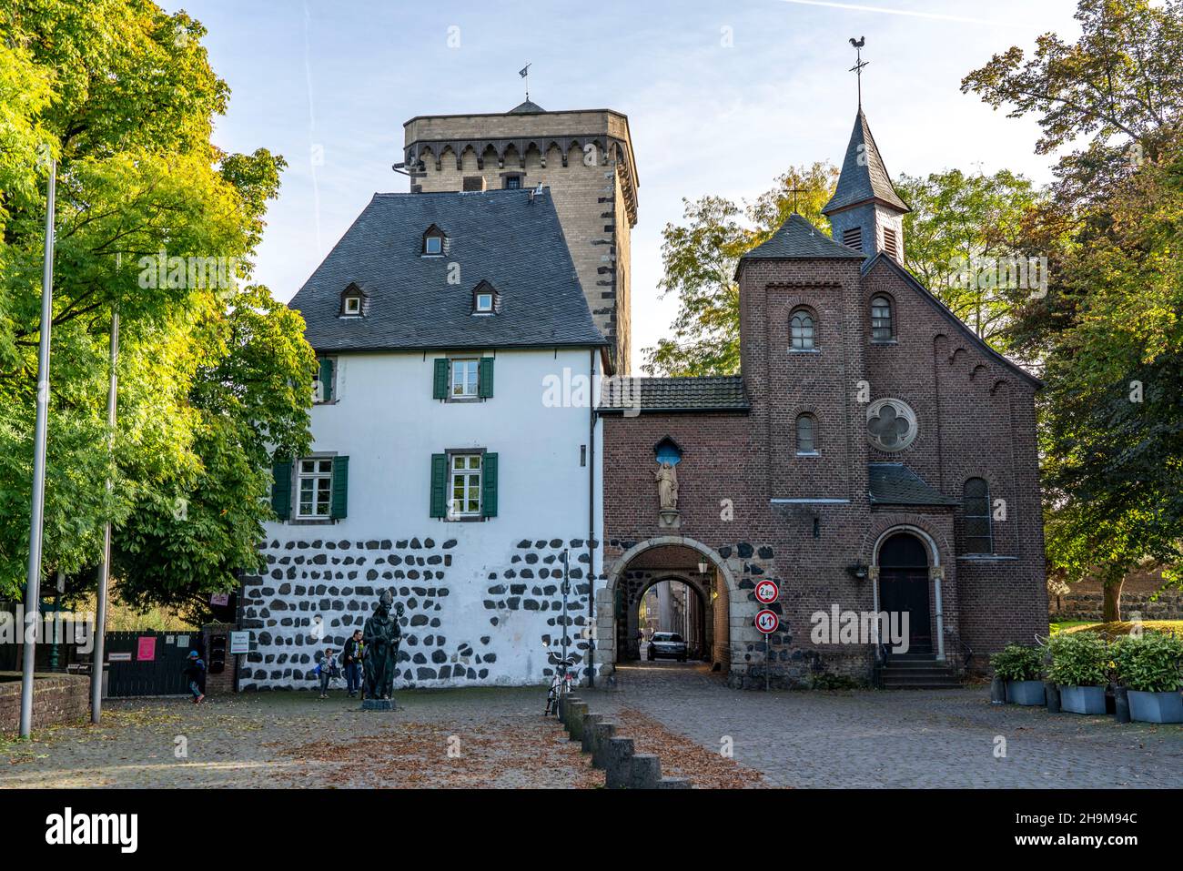 The village of Zons on the left bank of the Lower Rhine, former Feste ...