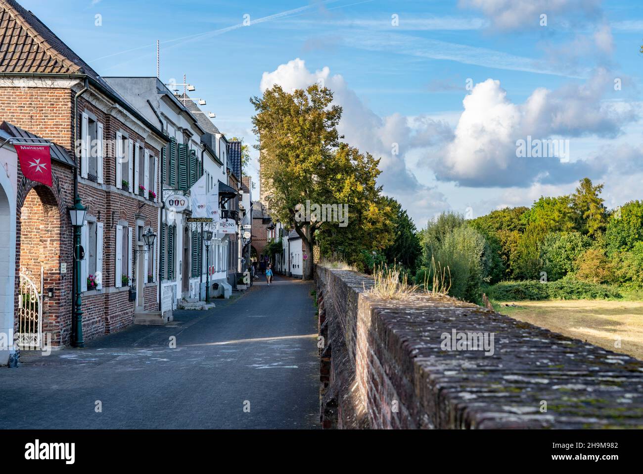 The village of Zons on the left bank of the Lower Rhine, former Feste ...